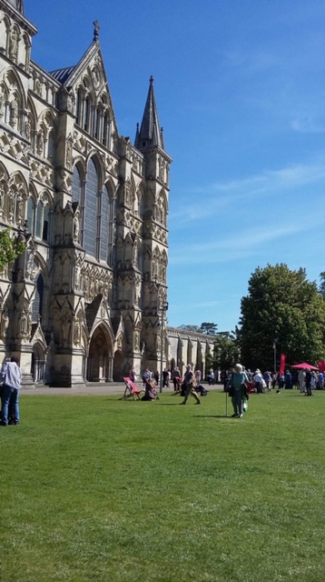 HUNGERFORD ARCADE: "SALISBURY- BBC ANTIQUES ROADSHOW" - Hungerford Arcade